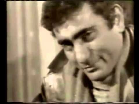 Hakan Yeşilyurt - Acıya Gülmek
