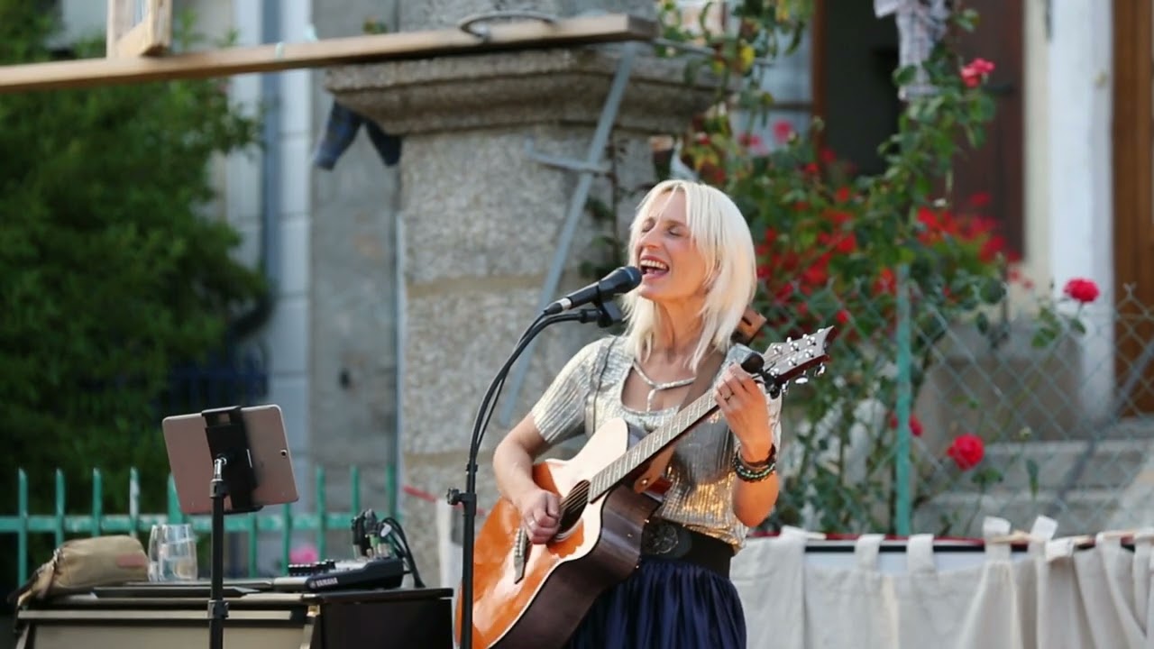 ANNA SCOTT PROMO VIDEO 2022 2023 live extracts in duo - Americana music ...