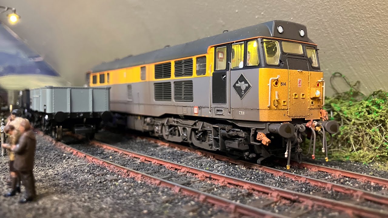 Accurascale Dutch Class 31, Added Buffer Beam Details & Weathering ...