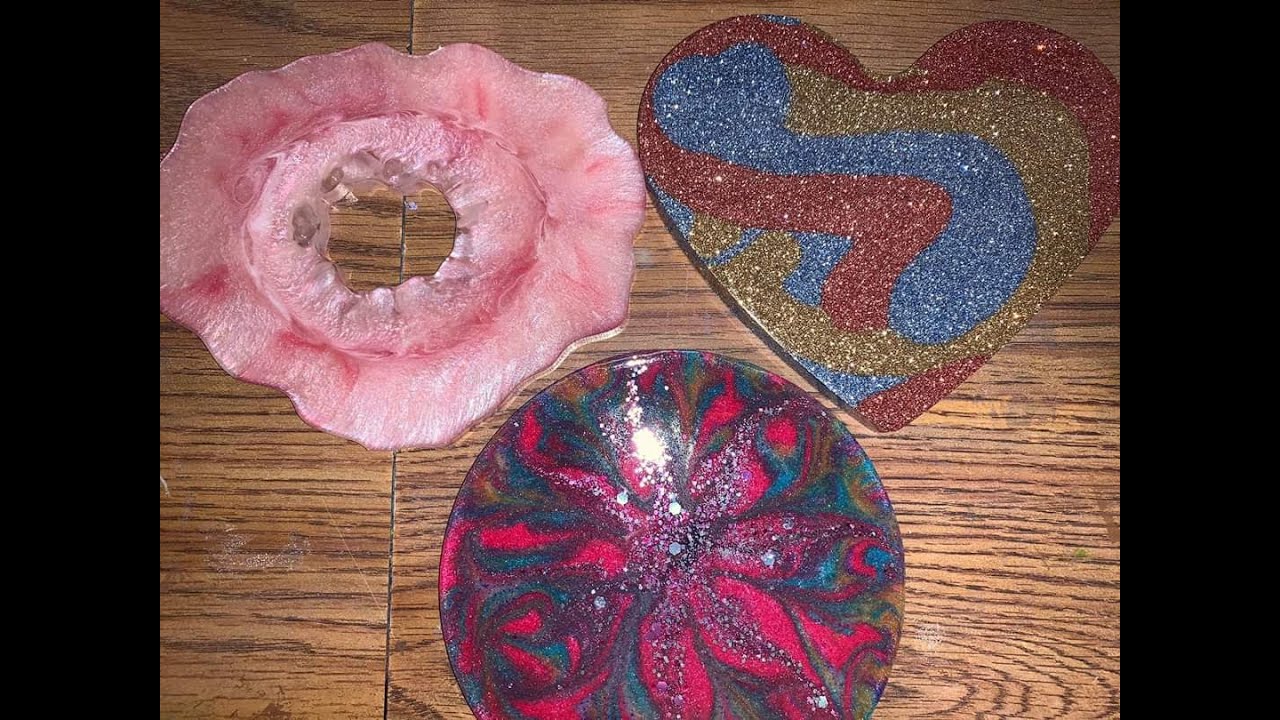 Resin coasters with Arteza bubble bath mica powder and glitter - YouTube