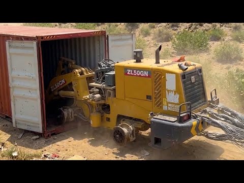World’s Biggest Loader Came From USA to Pakistan! Pakistani Mechanics Refuse to Let It Die