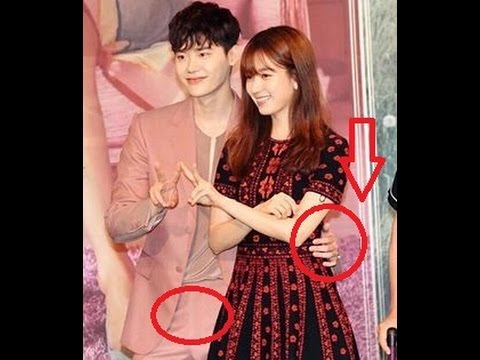 Lee Jong Suk (이종석)  [KISS SCENES] &[키스 장면]  W - Two Worlds - Lee Jong Suk kiss Han Hyo Joo