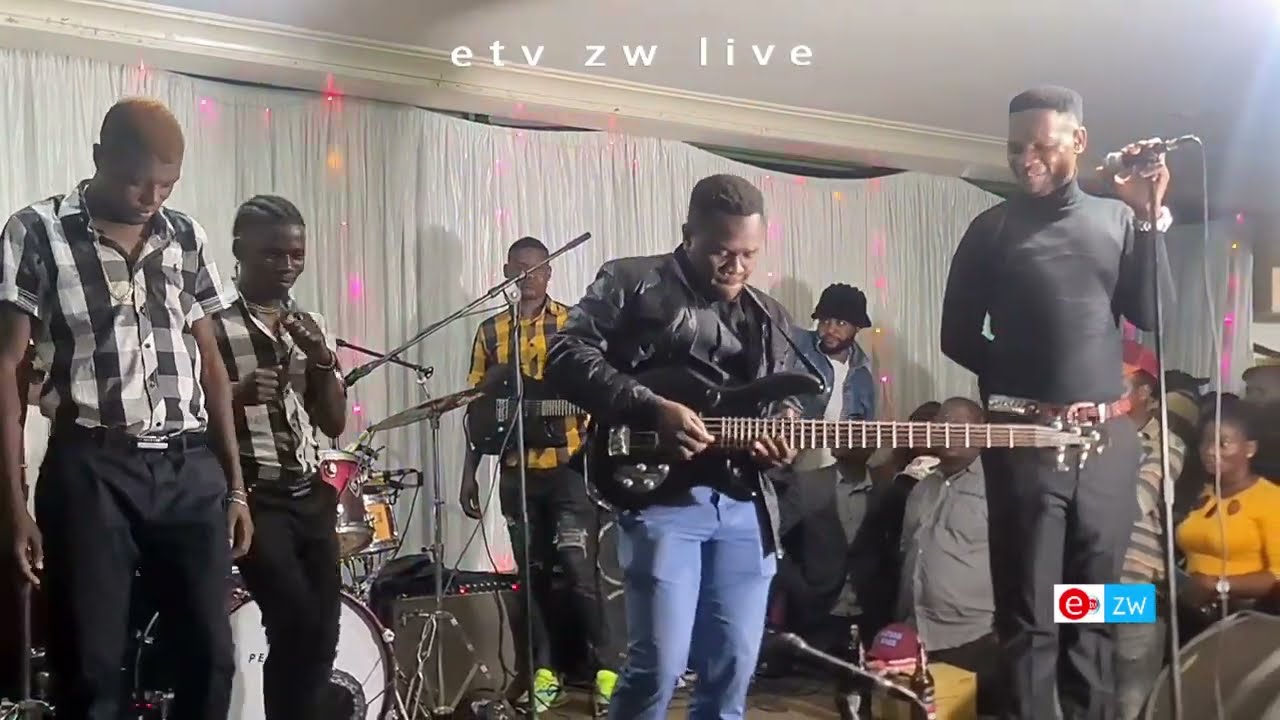Howard Pinjisi ft Simon Mutambi Bass Guitar Moment | Uchataura Zvese ...