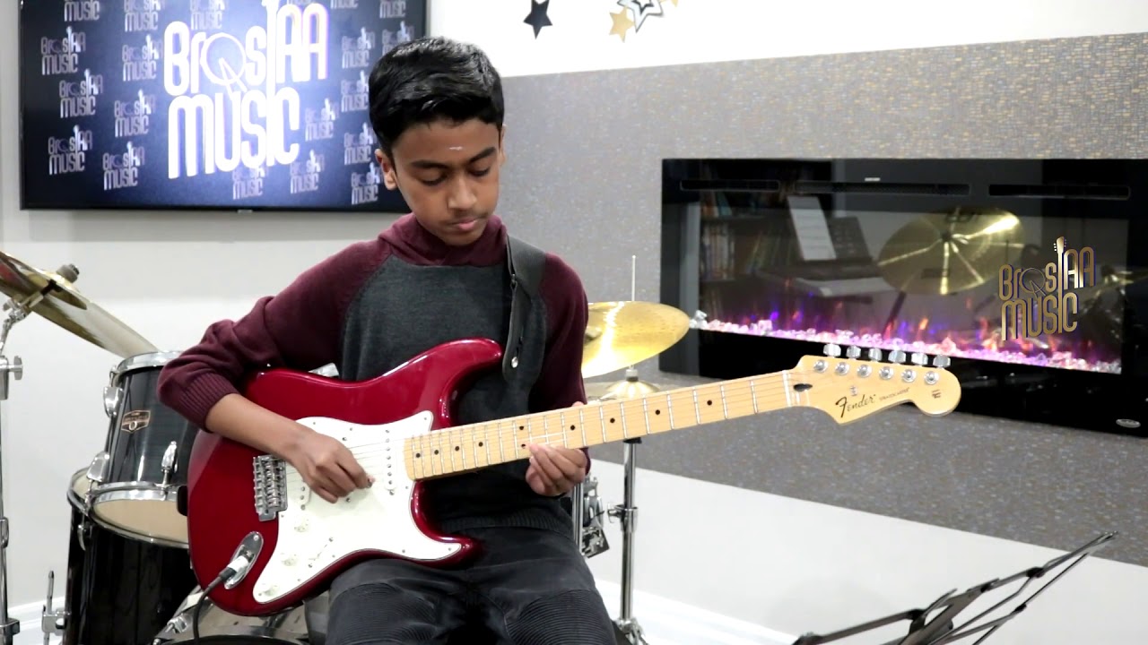 Pullanguzhal Kodutha Moongilgale Guitar Solo By Anjalan Mugunthan ...