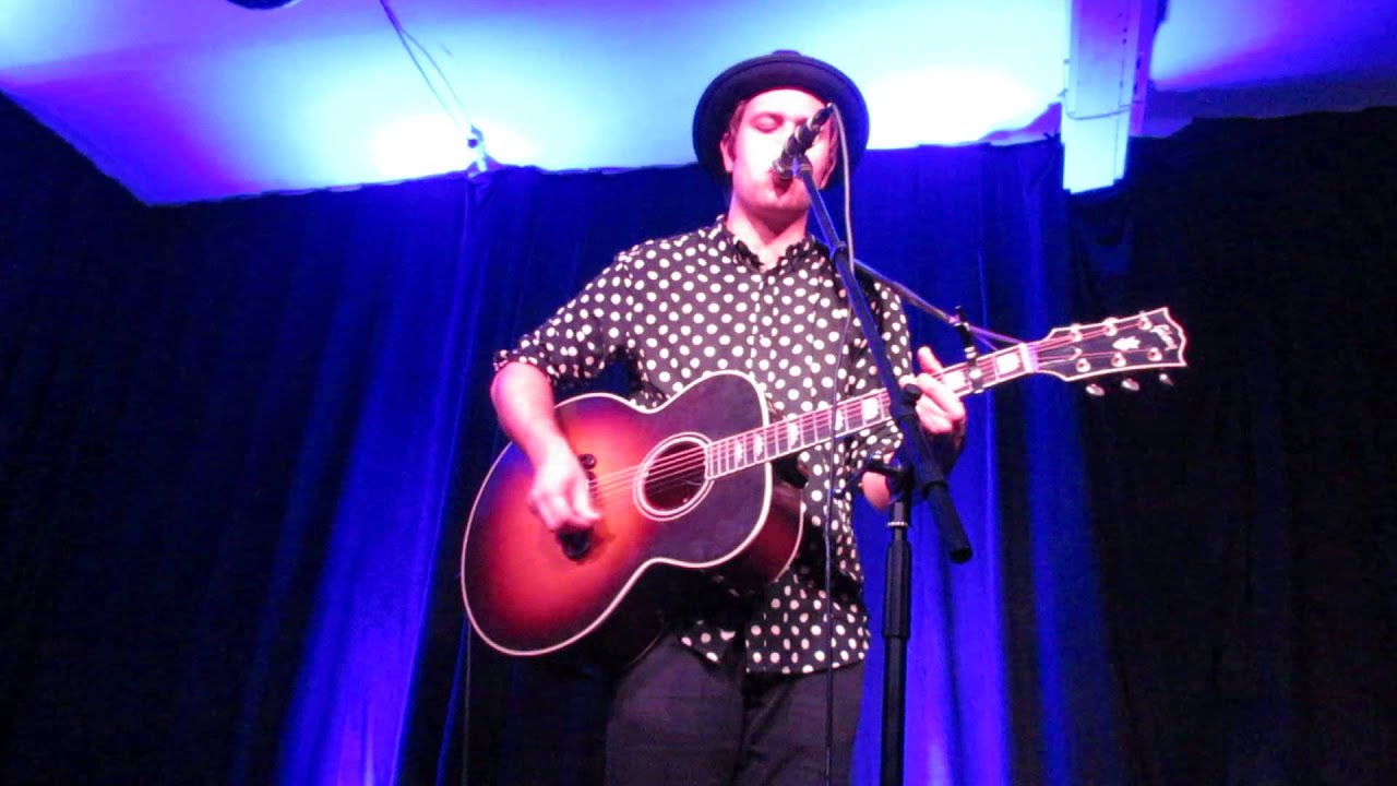 Bobby Long - 1985 at Studio 7 in Panketal - YouTube