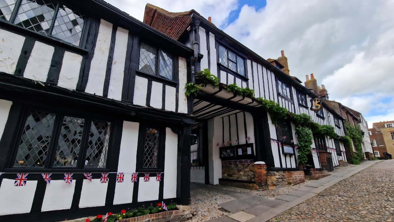 The Mermaid Inn, Mermaid Street, Rye East Sussex = Royal Visit = Ghosts ...