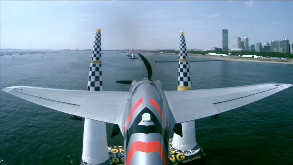 P 20150511 00626 MPEG 2 SD PAL 576p 25 10Mbit s - YouTube