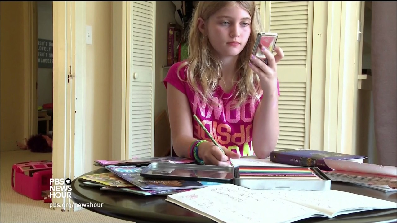 When it comes to screen time, parents are poor role models for kids ...