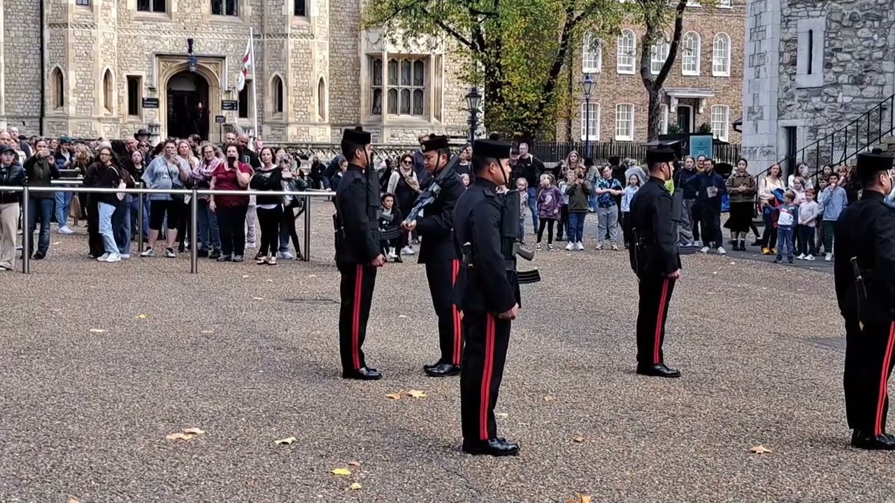Changing of the Guards The Gurkhas tower of London #toweroflondon - YouTube