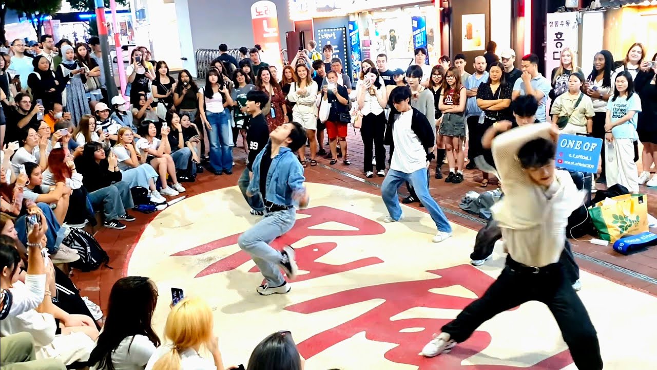 [STREET ARTIST] ONE OF. WITH AUDIENCE. INTERACTIVE HONGDAE BUSKING ...