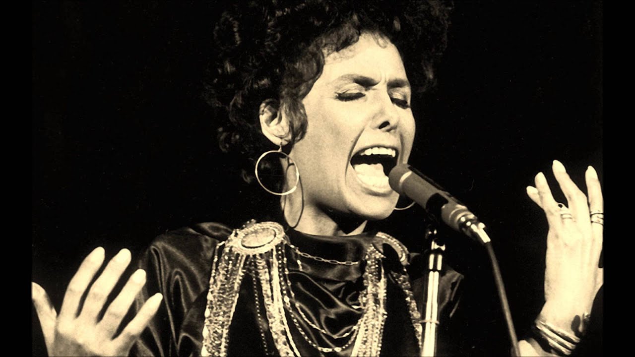 Stormy weather - Lena Horne - YouTube