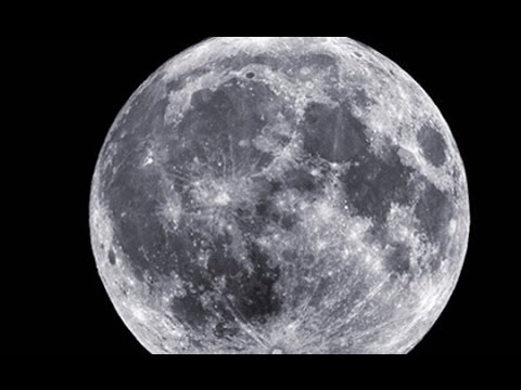 Ay'a devasa meteor çarptı