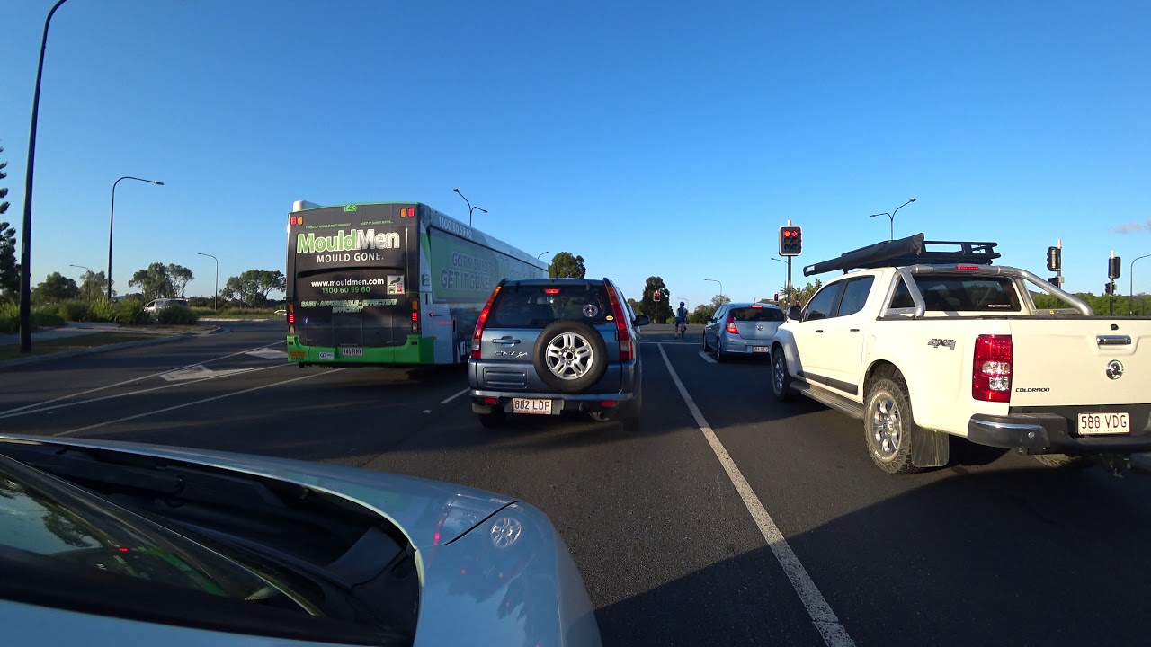 Ralph Welborn holt Soyoung ab - YouTube