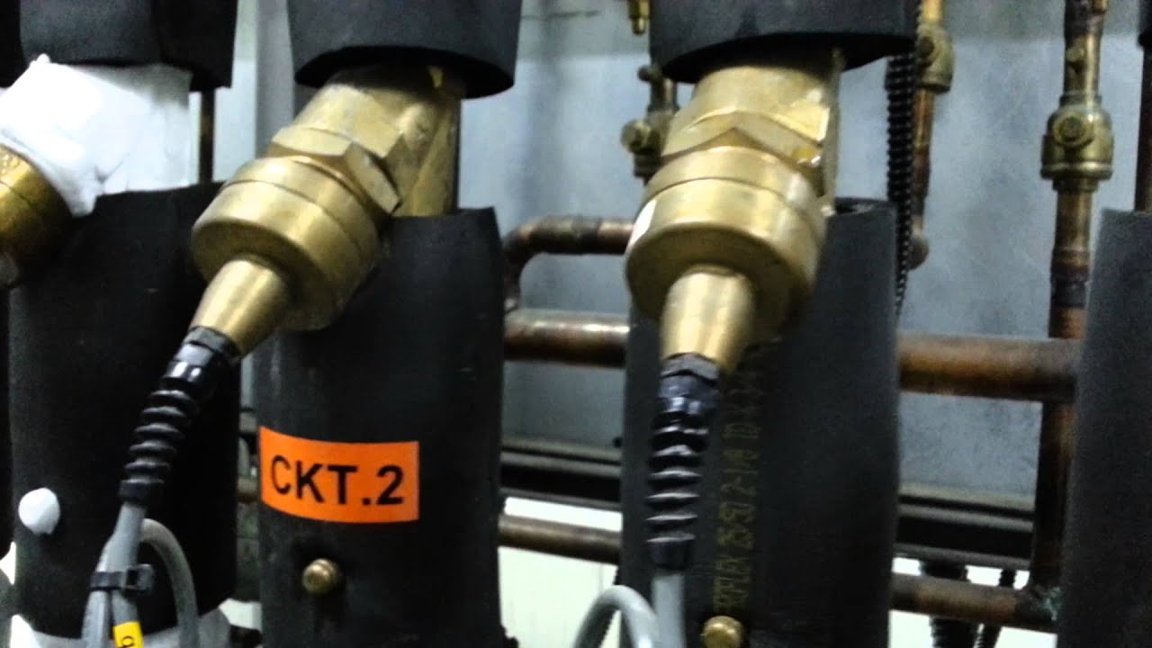 Kysor Warren rack Shanghai - YouTube