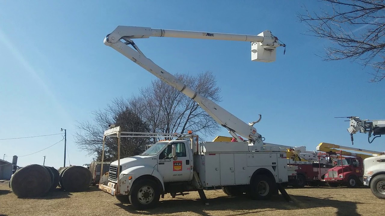 2001 FORD F750 SUPER DUTY UTILITY BOOM - YouTube
