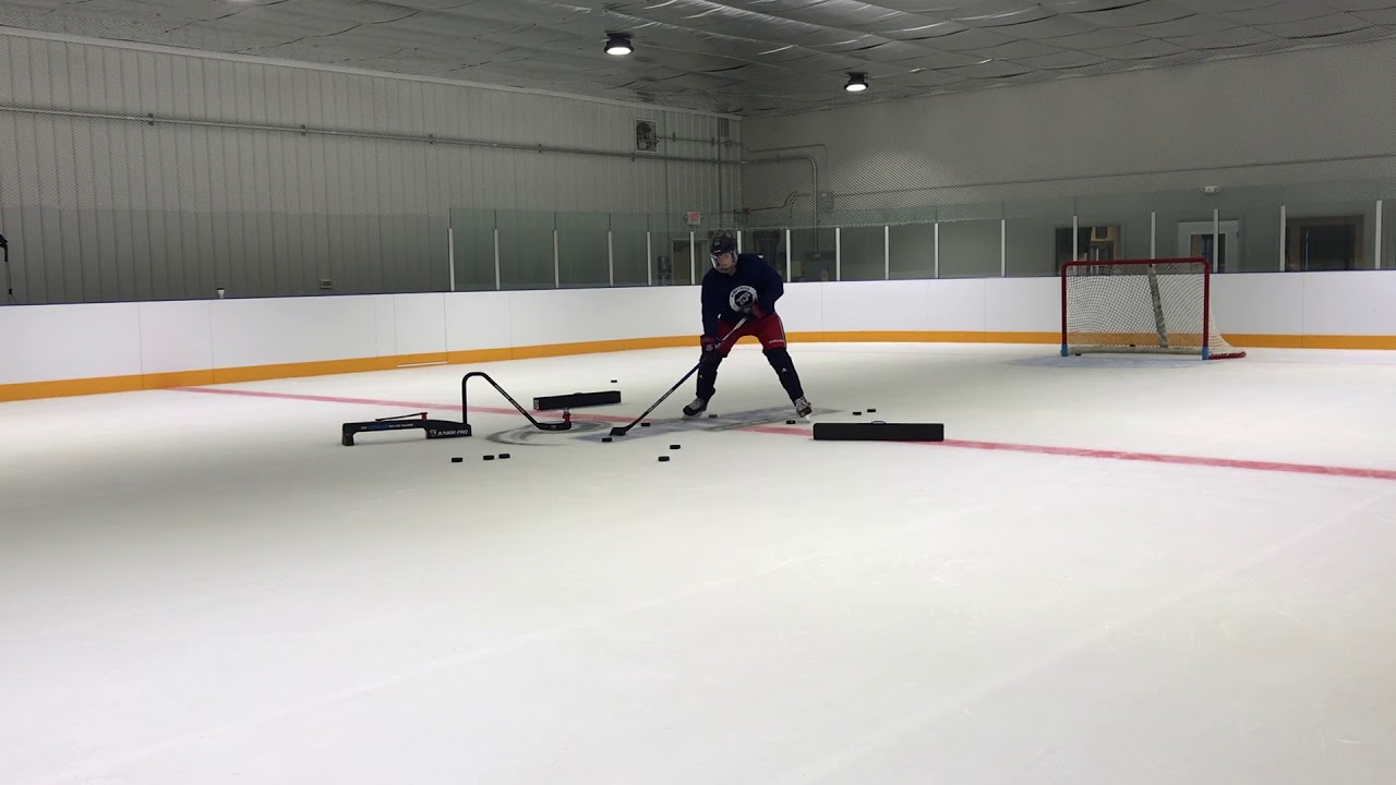 Battery Hockey Crazy Stickhandling - YouTube