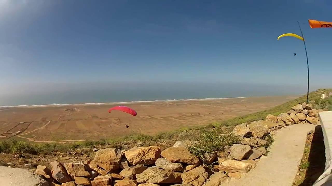Paragliding fun in the sun at Nigel's place Morocco - YouTube