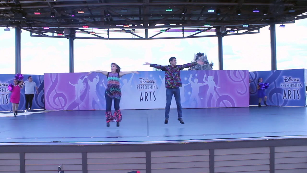 Viva El Folklore Disney World Performance - YouTube