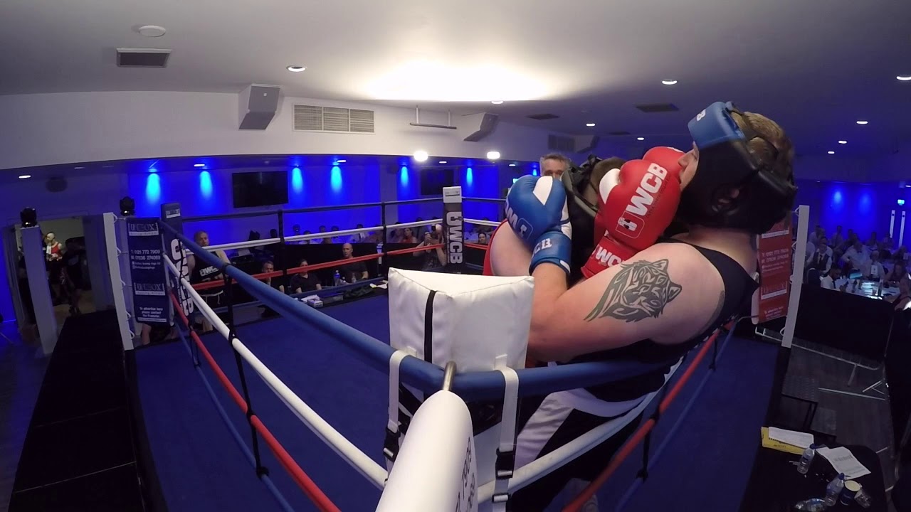 Ultra White Collar Boxing | Leicester | Hayden Neale VS Lewis Brown ...
