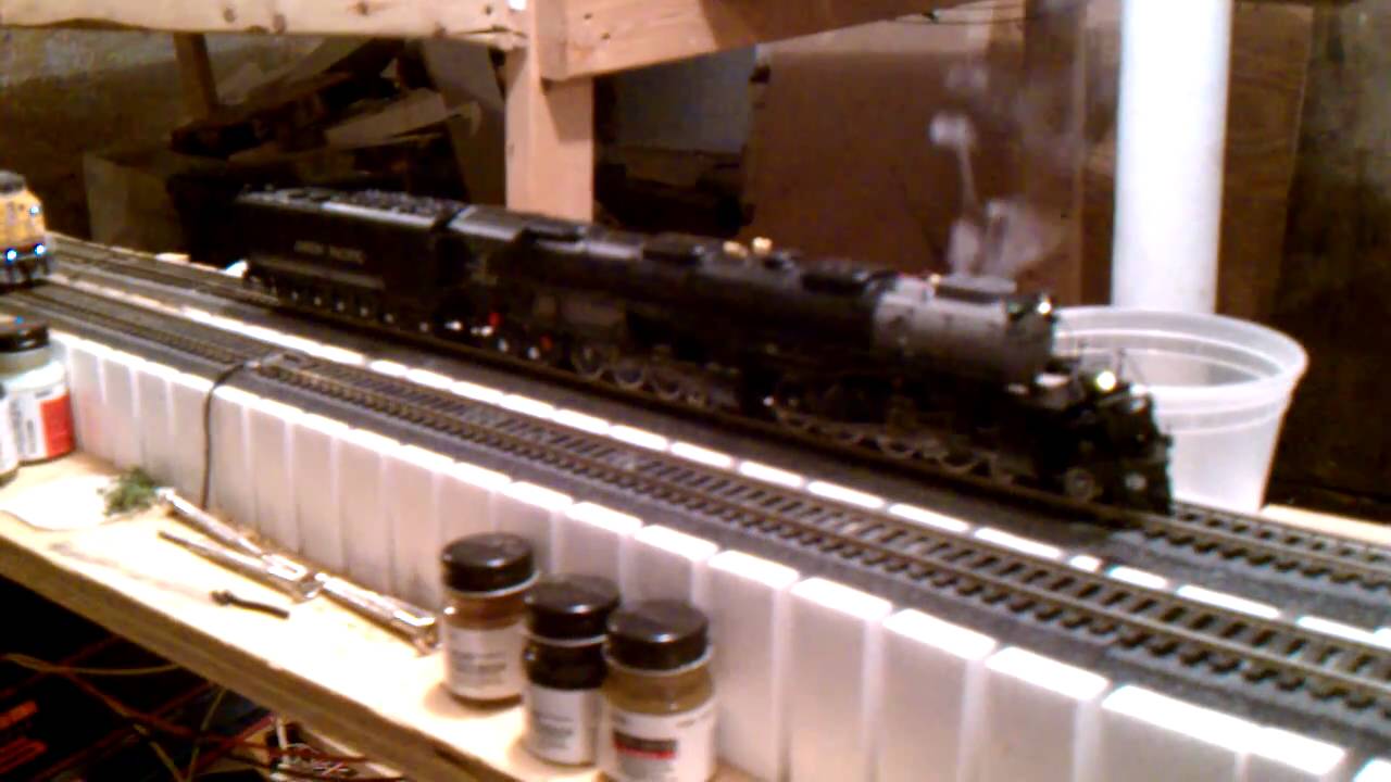 The M & M Railroad HO Model Train Layout Part 29 - YouTube