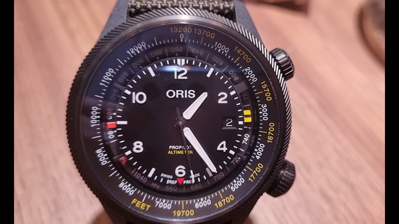 ORIS, PROPILOT ALTIMETER, Case ProPilot, 47.00 mm, Carbon - YouTube