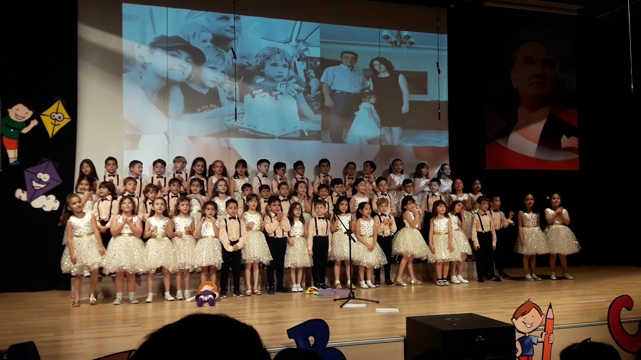 Bornova Okyanus koleji 2017-2018 okuma bayramı - YouTube