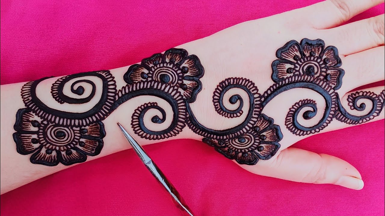New simple mehandi design | Simple backhand mehndi design | Mendini ...
