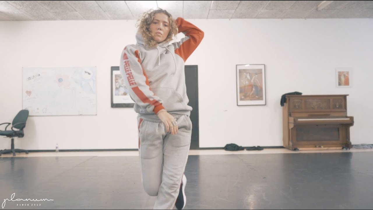 PLANUM | CHRIS BROWN - WET THE BED | DIDDE-MIE FROM - YouTube