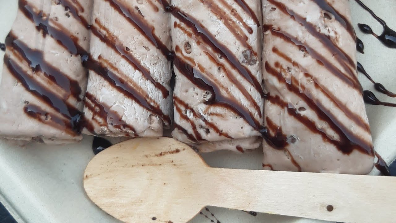 kit kat icecream roll - YouTube