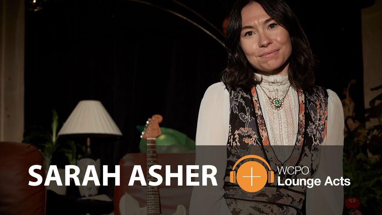 Sarah Asher performs for WCPO Lounge Acts - YouTube