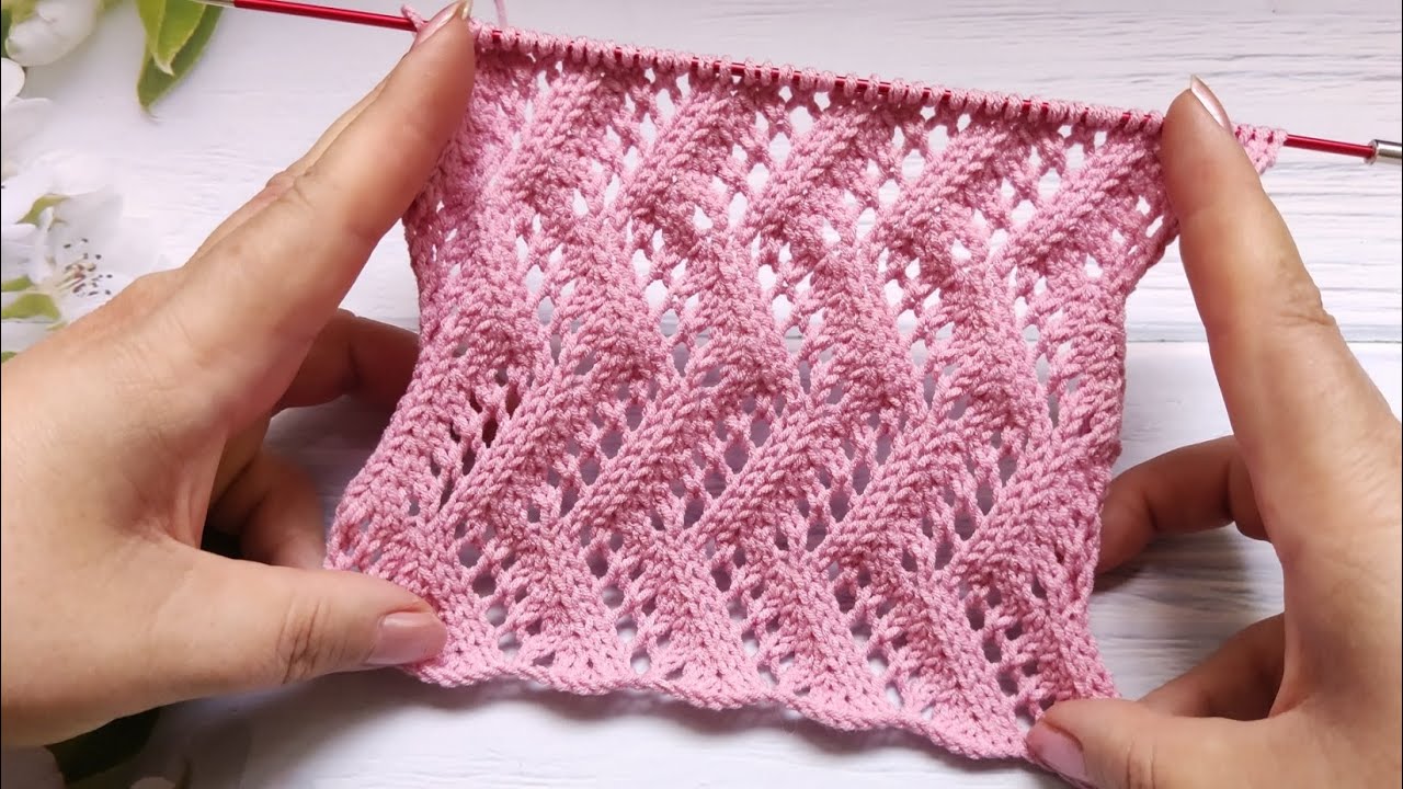 Lace Zigzag Knit Stitch | Zick-Zack Muster stricken | Punto zigzag ai ...