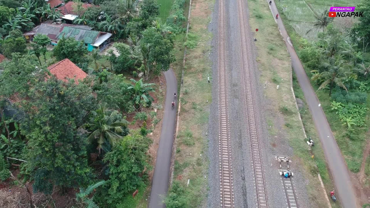 JALUR DOUBLE TRACK KERETA API LINTAS SELATAN - YouTube