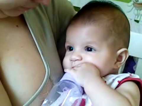 PRIMEIRA MAMADEIRA EM 22042010.3gp