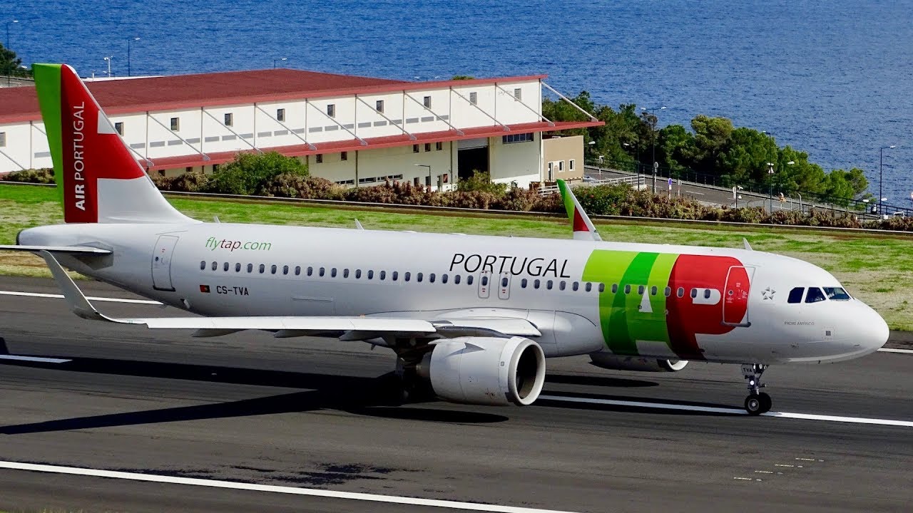 TAP‘s amazing NEOs at Funchal Madeira Airport | Airbus A320neo ...