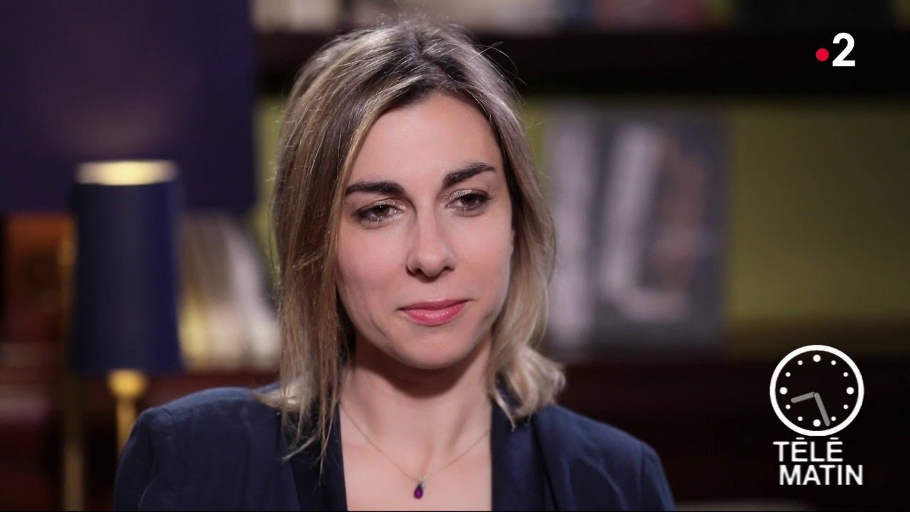 Cinéma - « A 2 heures de Paris » de Virginie Verrier - YouTube