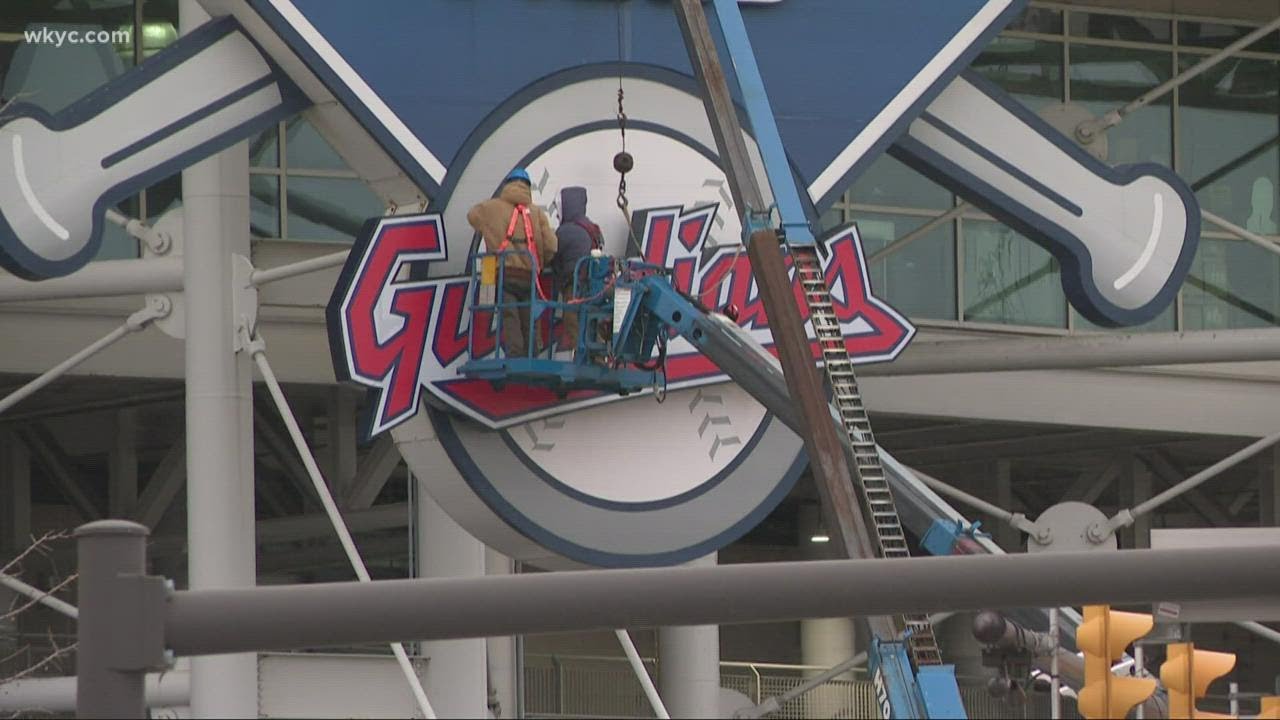 Cleveland Guardians realign marquee sign at Progressive Field - YouTube