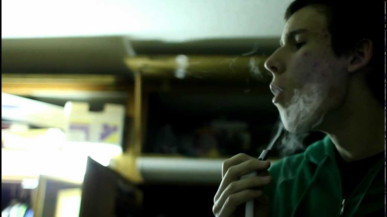 Humidifier Smoke Rings - YouTube