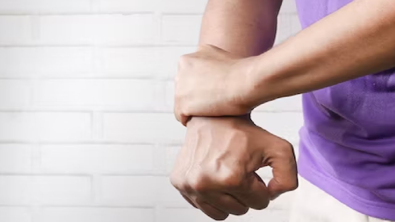 why does my wrist pop when i move it - YouTube