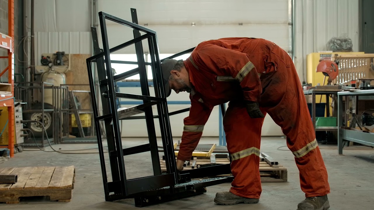 Plunger Lift Wellhead Stands - YouTube