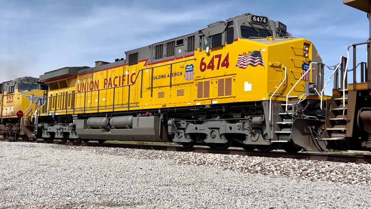 UP 6474 new paint on Phoenix outbound, Queen Creek AZ - YouTube