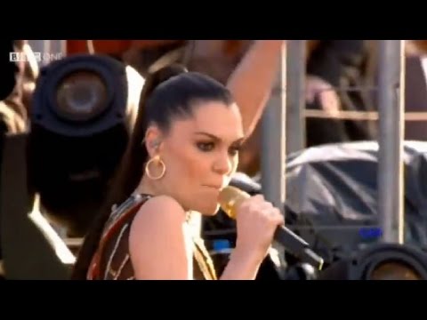 Will.I.Am & Jessie J ~ I Gotta Feeling (Diamond Jubilee Concert) ♚