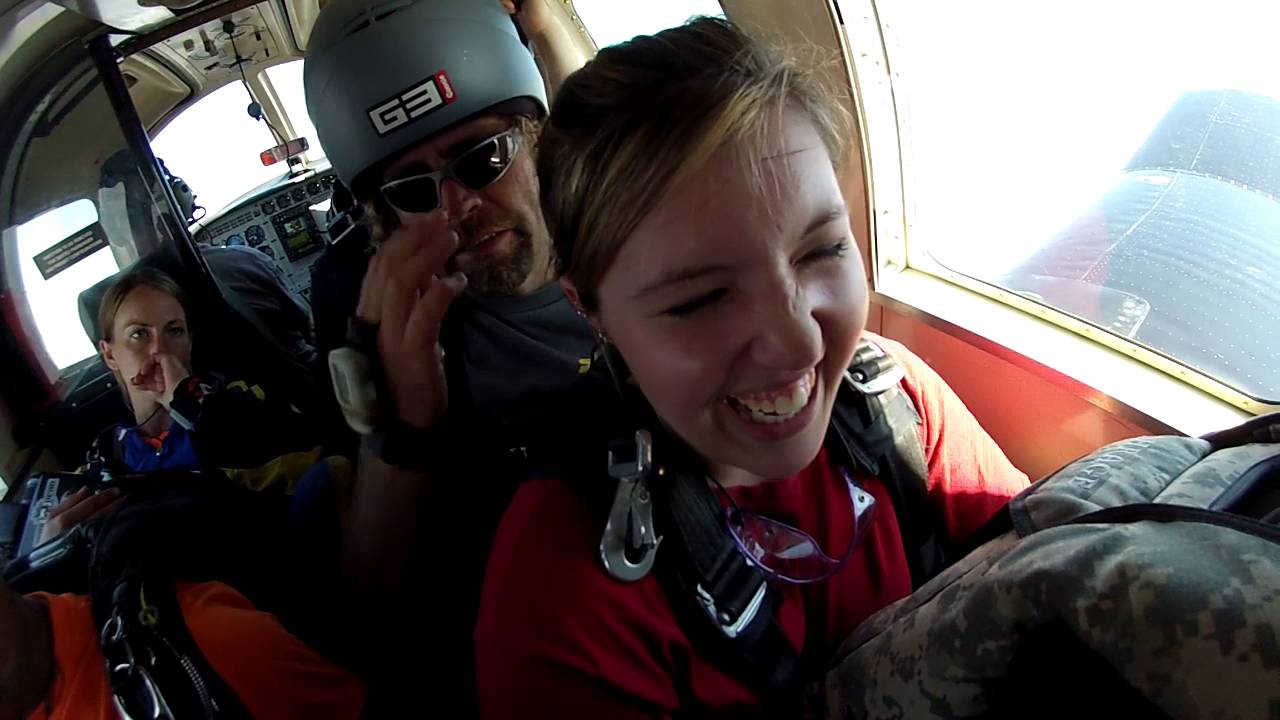 Haley Gibbs's Tandem skydive! - YouTube