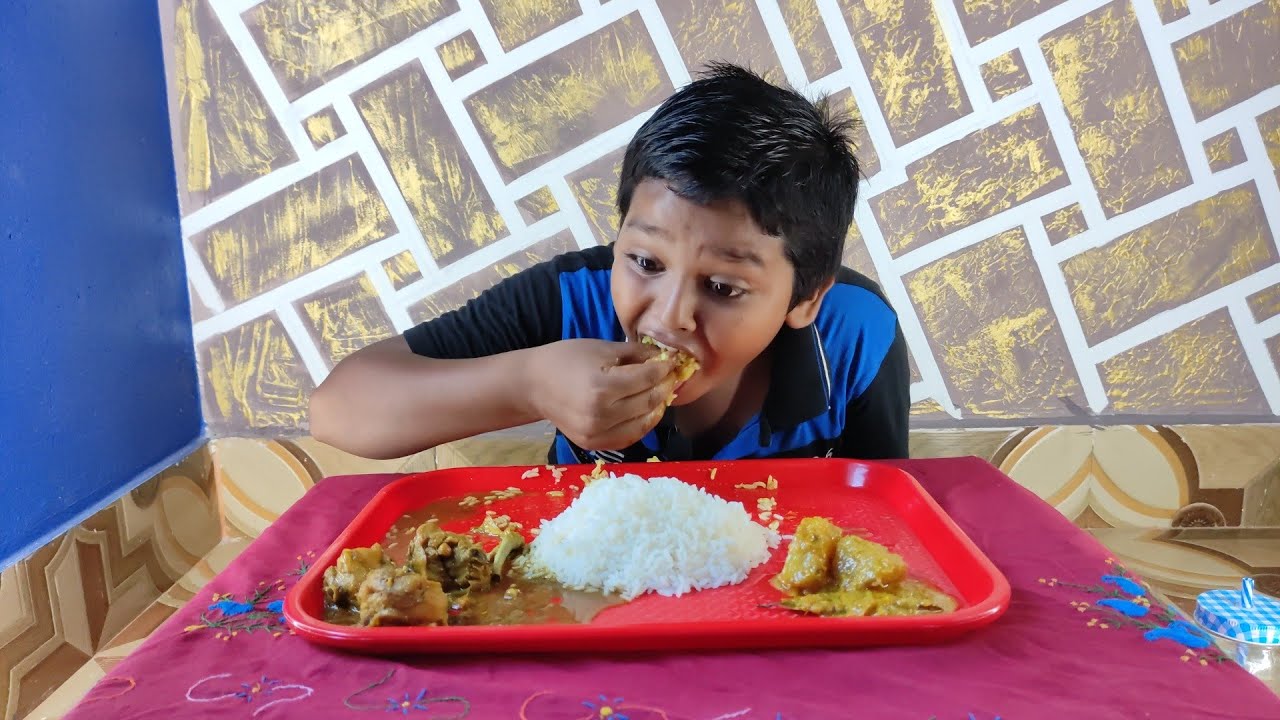 Small Boy Lunch Eating Chicken Kosa Curry, Rice And Allu Masala Curry😋🤤 ...