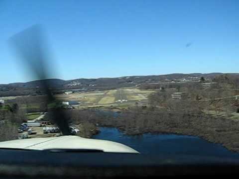 Visual Approach - Runway 35 at DXR - YouTube