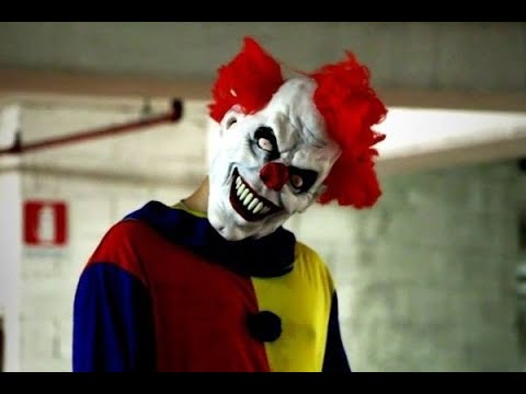 'Real-life Pennywise' - the killer clown who slaughtered 33 teenagers ...