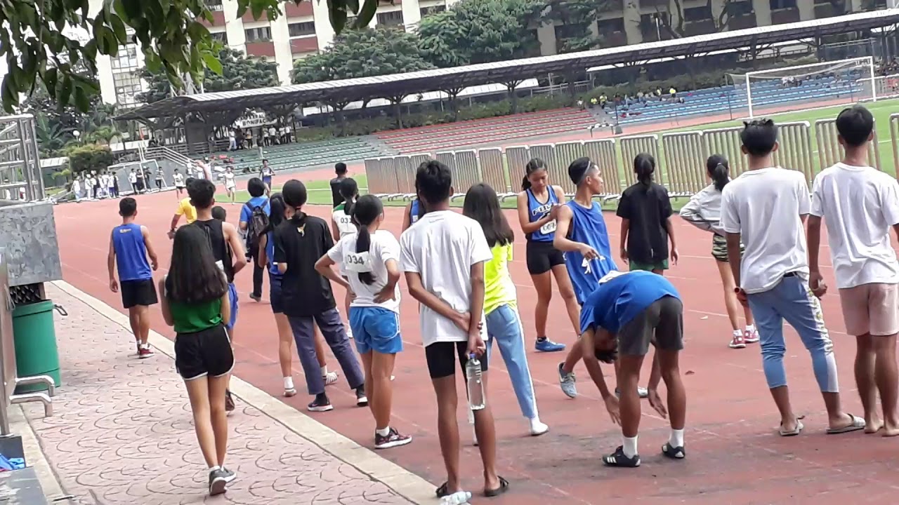 DISTRICT MEET AT UNIVERSITY OF MAKATI 4X400 - YouTube
