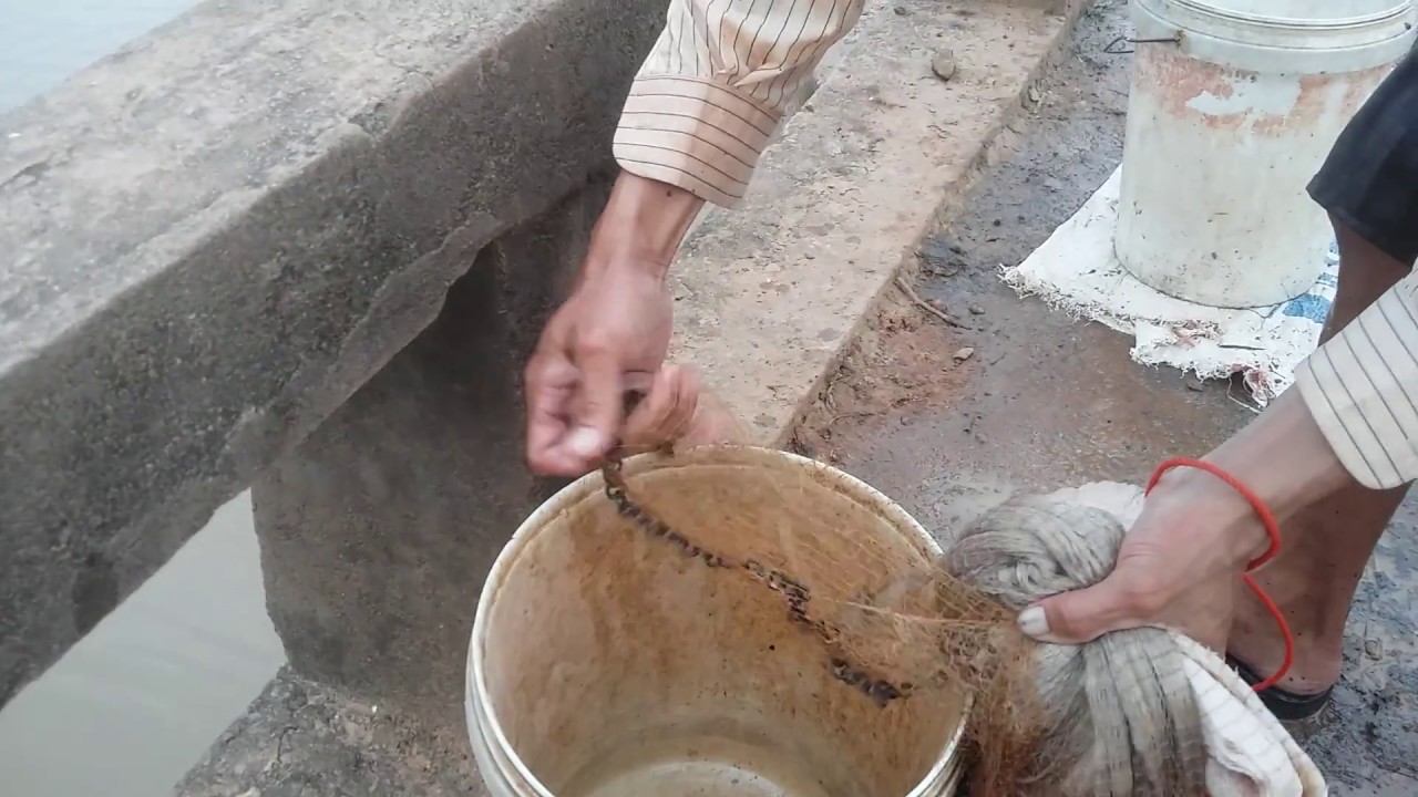 Amazing Deep Hole Fishing - How to fishing with deep hole - Bantey Meas ...