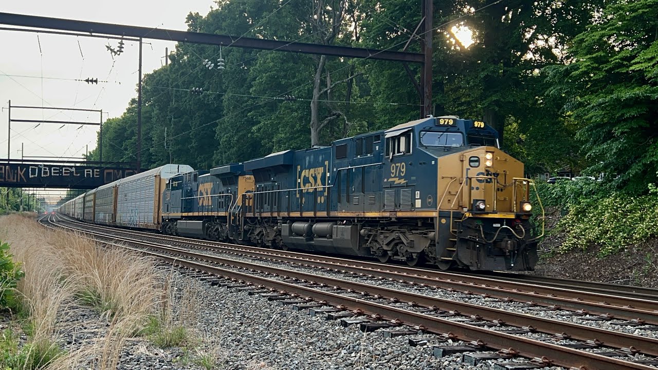 Early morning sunrise for CSX auto train heading to Philadelphia. - YouTube