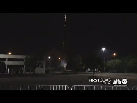 View of Jacksonville Fourth of July fireworks from Avenues Mall - YouTube