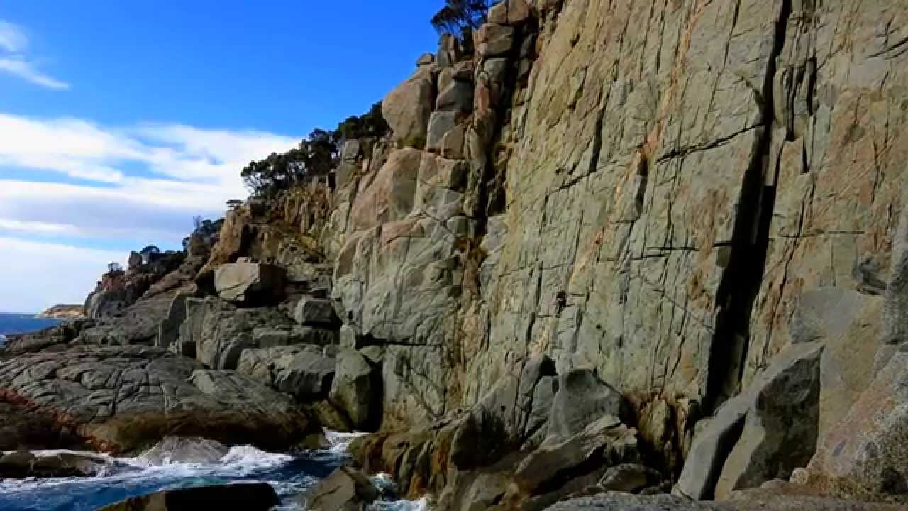Apline - Rock climbing in Freycinet National Park, Tasmania - YouTube